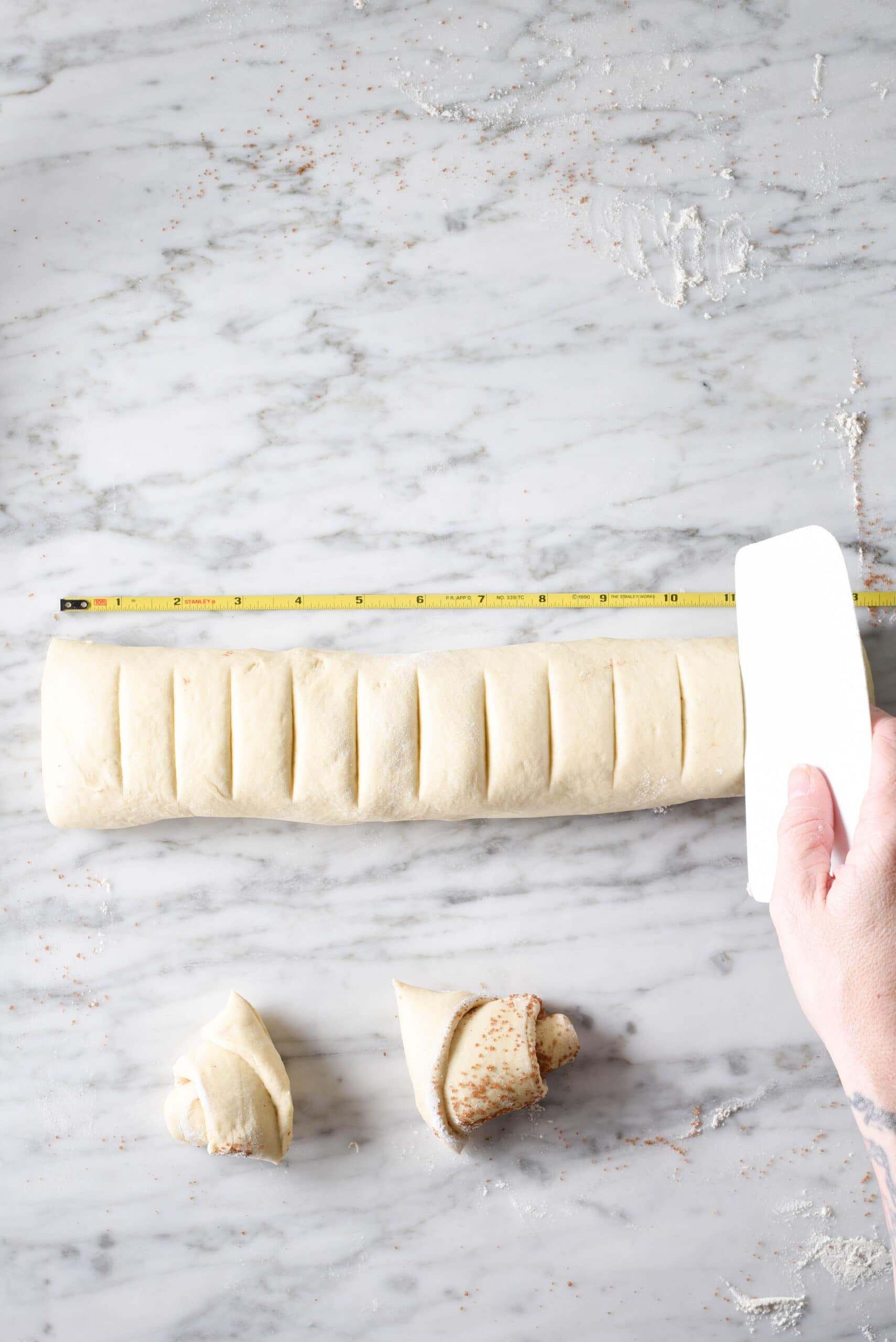 Damn Tasty Vegan Cinnamon Rolls (Beginner Friendly!)